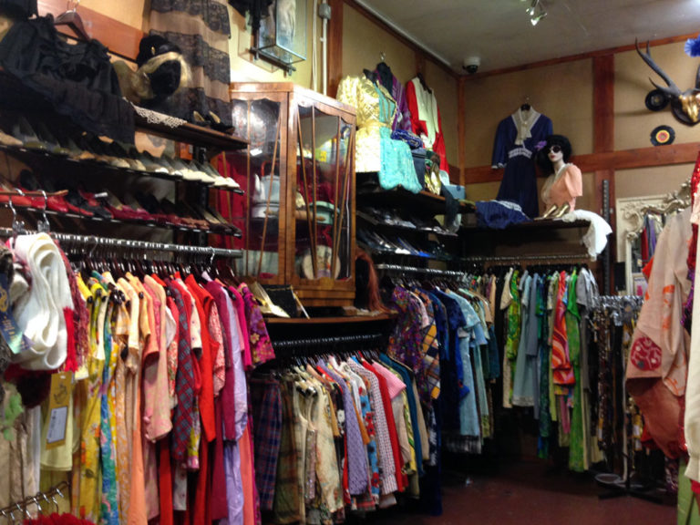 Top 10 Best Places For Vintage Clothing Brighton | WLB
